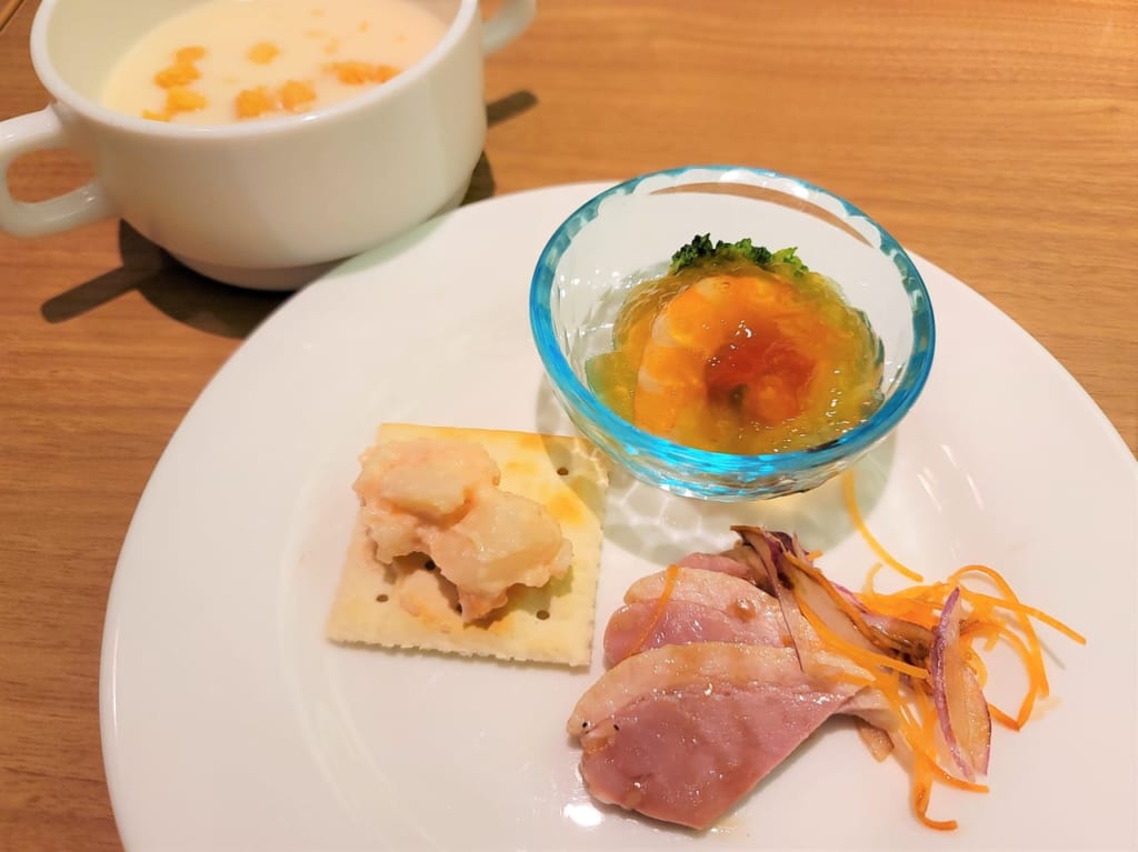 【徳島市】開業30周年「JRホテルクレメント徳島」のキャンペーン＆ダイニングカフェクレメントの「プレミアムスイーツ&ディナービュッフェ」紹介♪ | 号外NET 徳島市