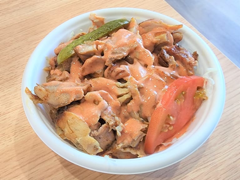 【徳島県板野郡】オープン記念も実施中♪「SULO KEBAB スローさんのケバブ」のケバブやトルコのお菓子がおいしすぎ！イートインスペースもあり♪ | 号外NET 徳島市